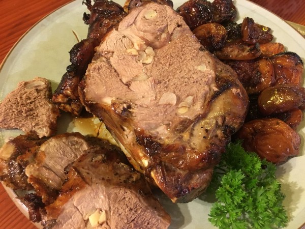 Roast Lamb with Rosé, Garlic, Honey, Roasted Peaches and Apples ...