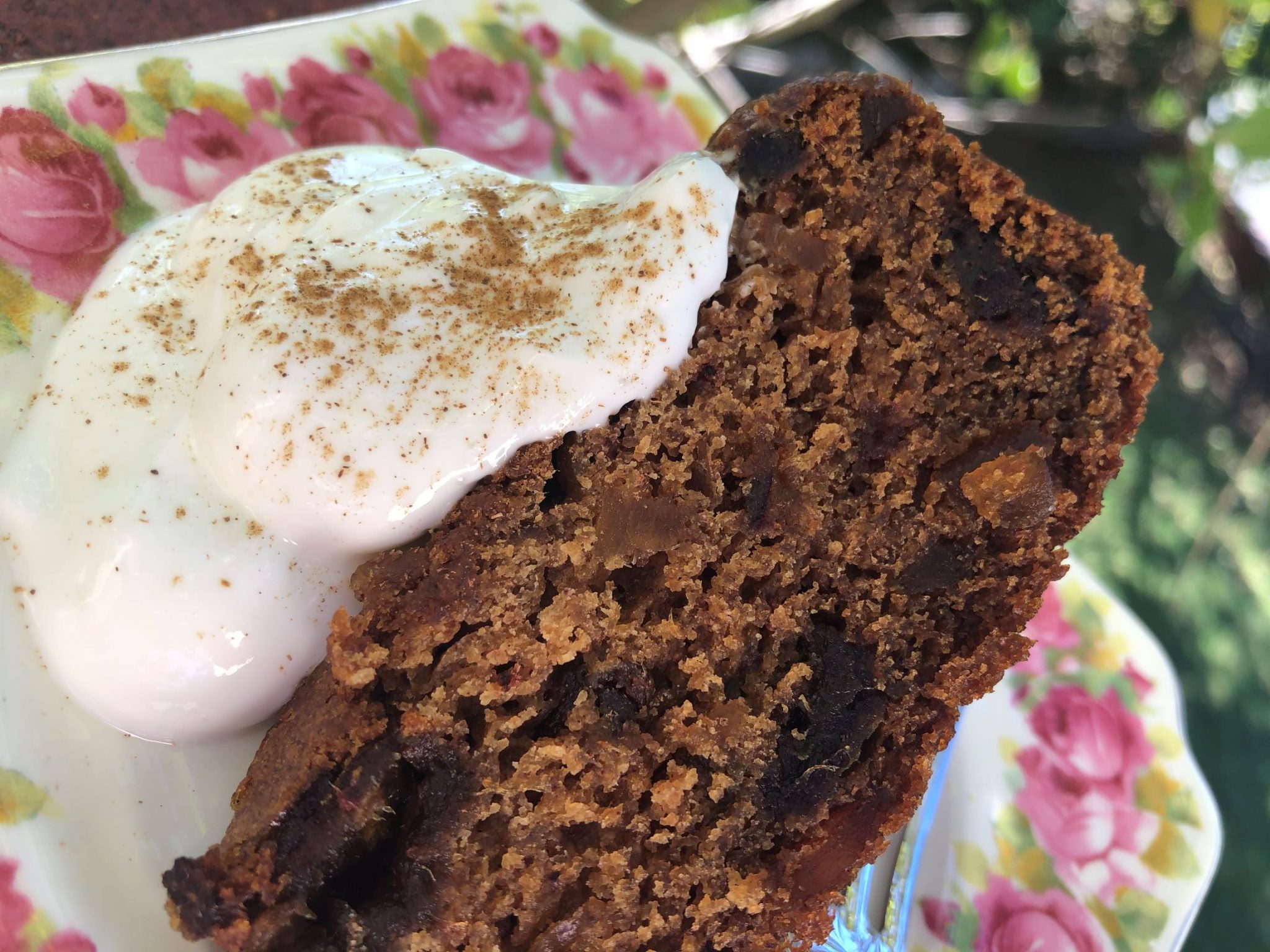 Stupidly Moist and Delicious Date and Ginger Cake Recipe (Goes well ...