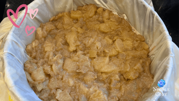 Easy Filo Pastry Apple Pie Recipe – Cauldrons and Cupcakes